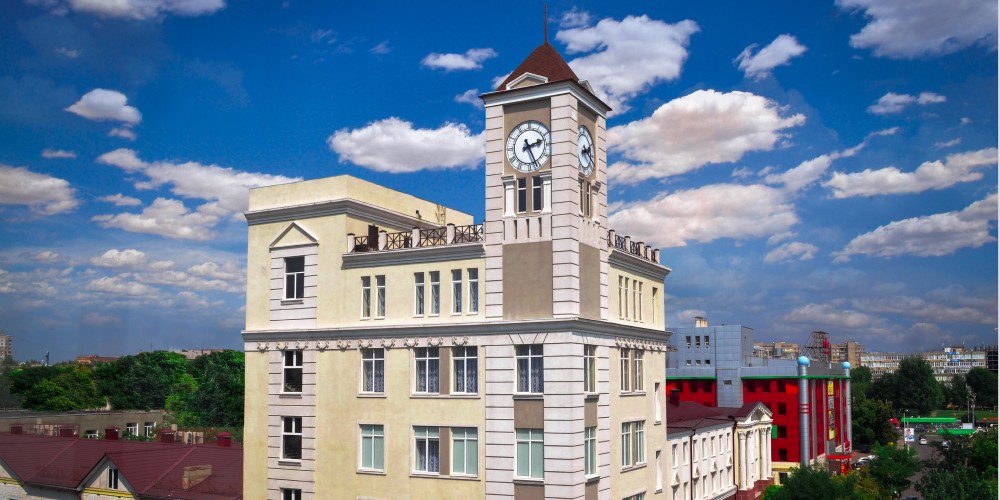 Modern and high-quality educational programs in various specialties